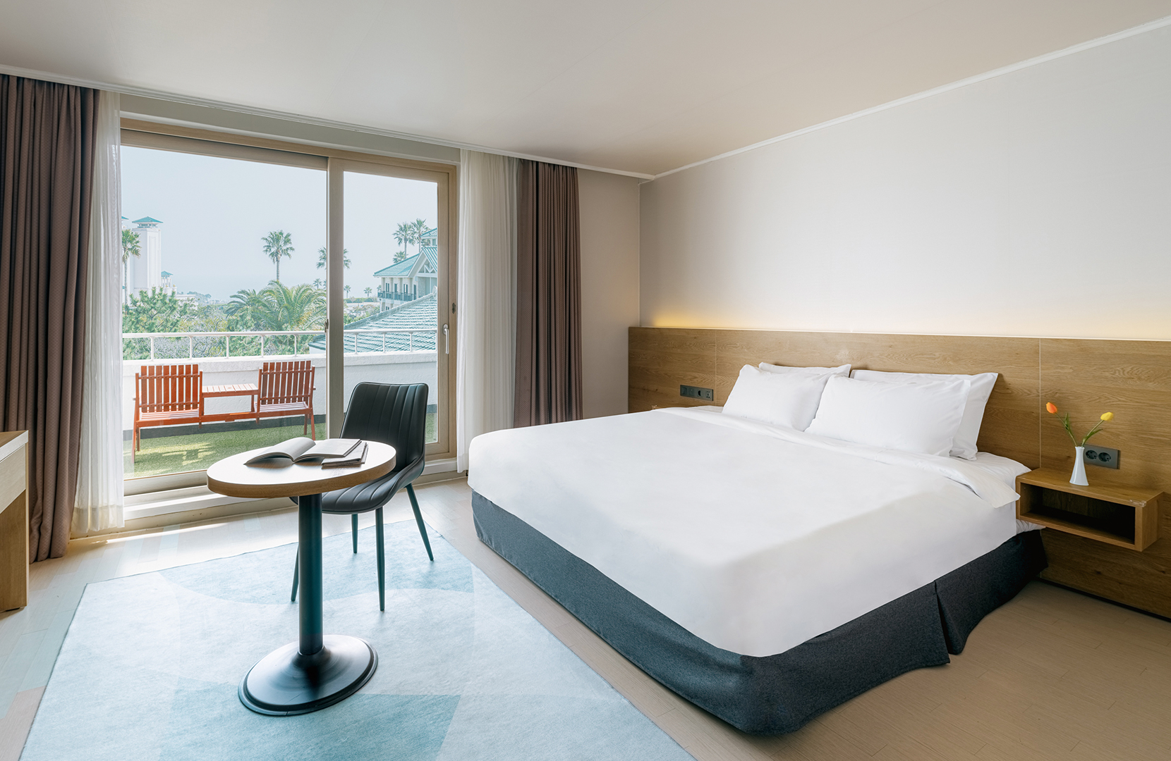 Bloom Hotel